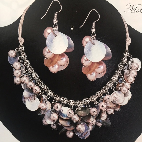 Park Lane | Jewelry | New Park Lane Genuine Shells Faux Pearls Necklace ...